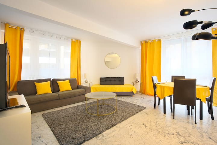 Le Jaune Place Saint Georges 100m Parking Terrasse - Toulouse