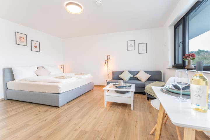 Cozy Modern Apartment | Free Parking | Near City - 科布倫次