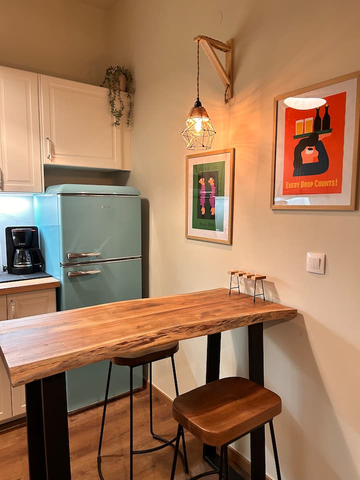 Rania's Cozy & Stylish Retreat - Thessaloniki