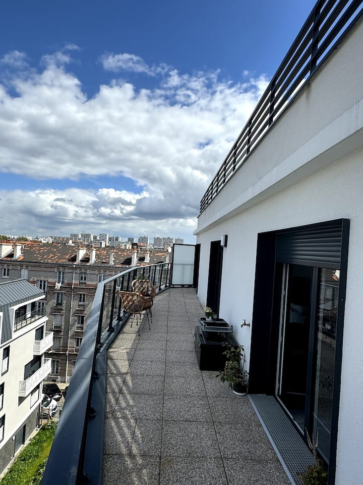 Spacieux T5 De 122m2 + Terrasse - Aubervilliers