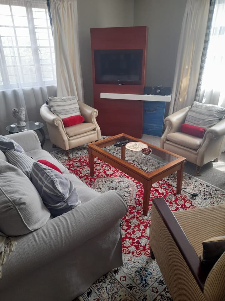 Lavenda Suite – Spacious Coastal Retreat - Pringle Bay