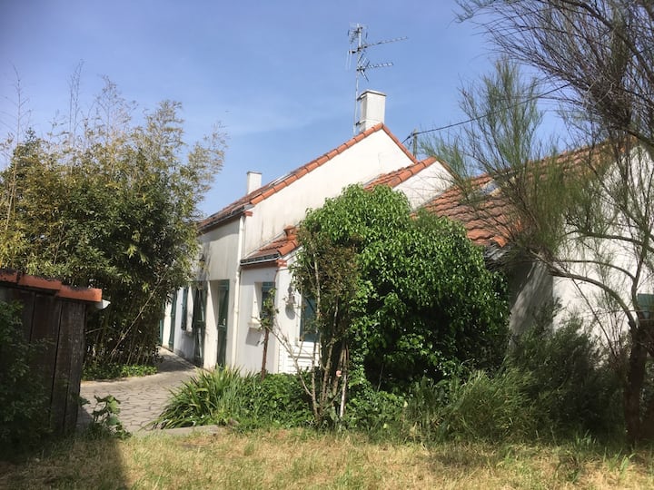 Maison Préfailles Plein Centre Avec Jardin - Préfailles