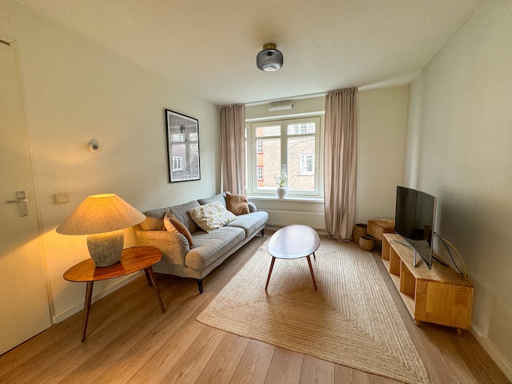 Comfortable And Bright Apartment  With Balcony - Amsterdam