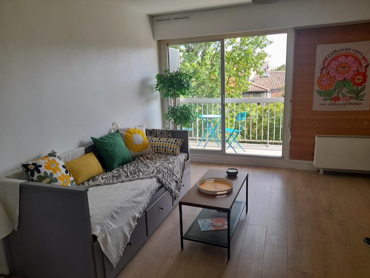 Appartement Très Calme Au Centre - Bordeaux