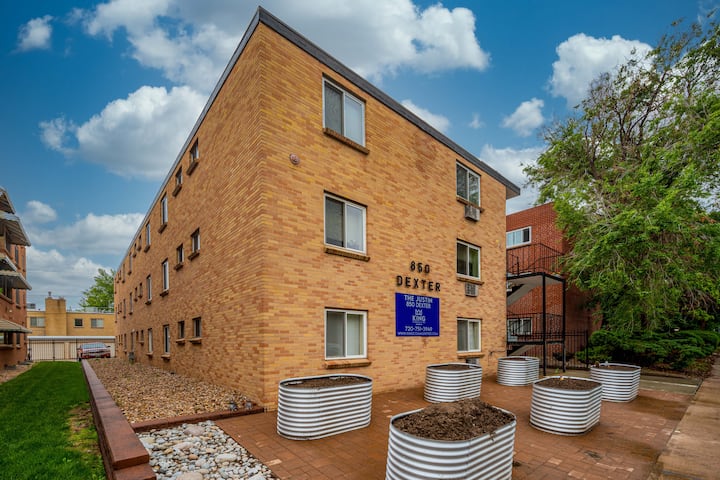 104j-one Bed Near Rose Medical - Denver