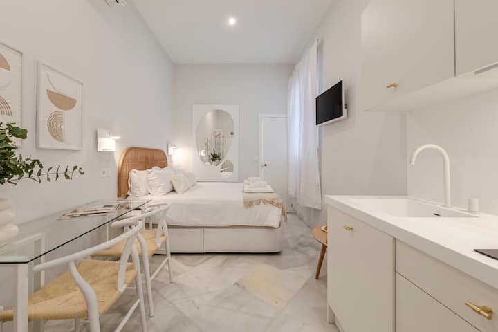 Isg Apartments Parking, Apartment With Cot 1.0 - 