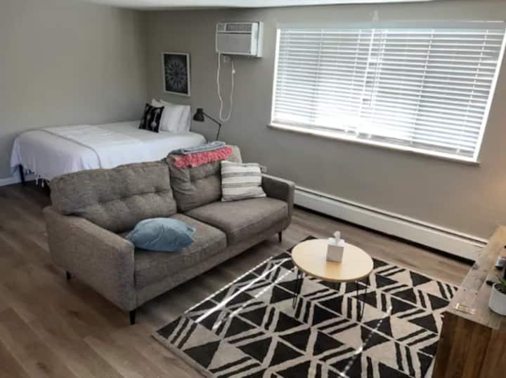 Dm309-delightful Studio, Full Kitchen, 1bath - Aurora, CO