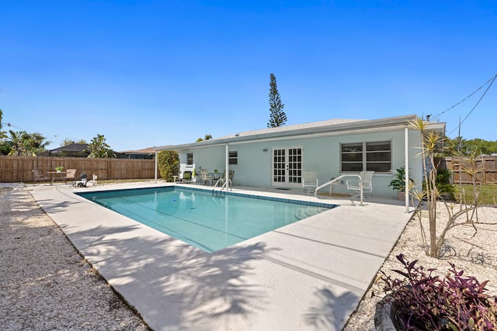 5-min To Beach & Downtown: Pool, Family-friendly - Englewood