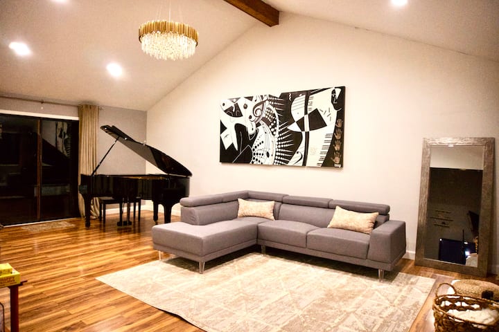 Entire Home In Athens, Georgia With Piano - Athens, GA