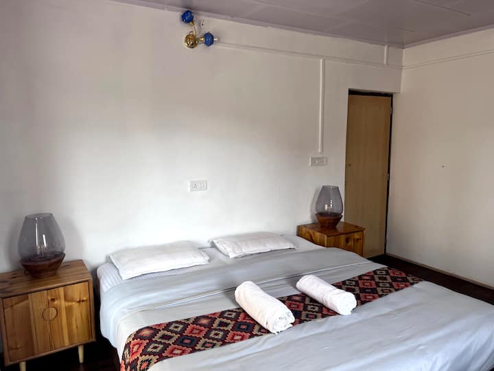 Woosah's Studio Apartment Room 2 - Leh