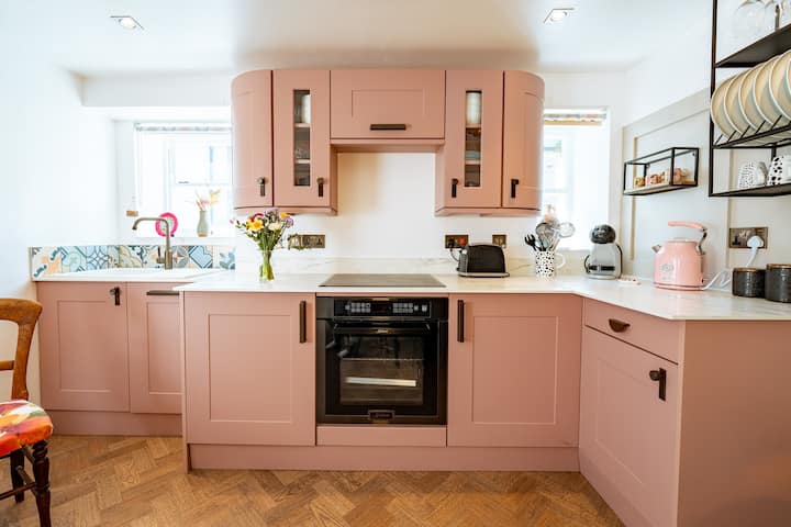 Colourful And Central Libby’s Cottage - セント・アイヴス