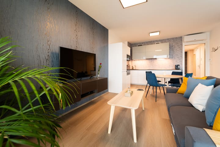 Insady - Brno With Parking - Brno