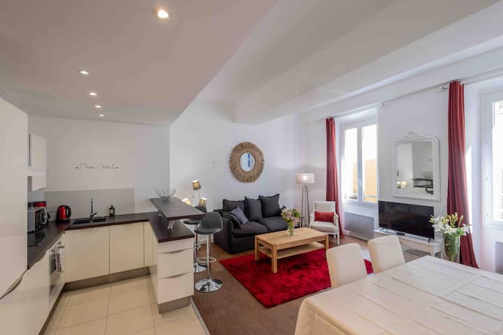 Superbe 2p Au Cœur Du Vieux Nice - Nice