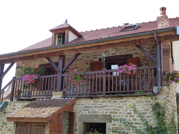La Maison Au Toboggan - Semur-en-Auxois