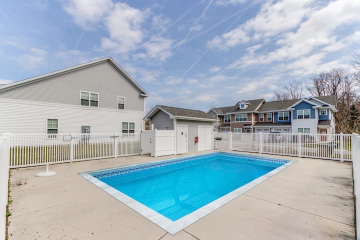 Beach Bums House - Dog Friendly, 2 Mi To Beach - Bethany Beach, DE