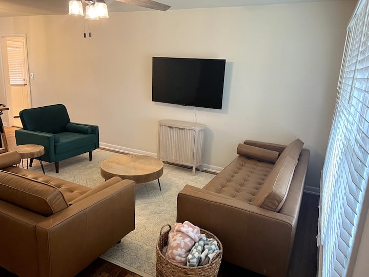 Charming, Cozy And Central Home - San Angelo State Park, San Angelo