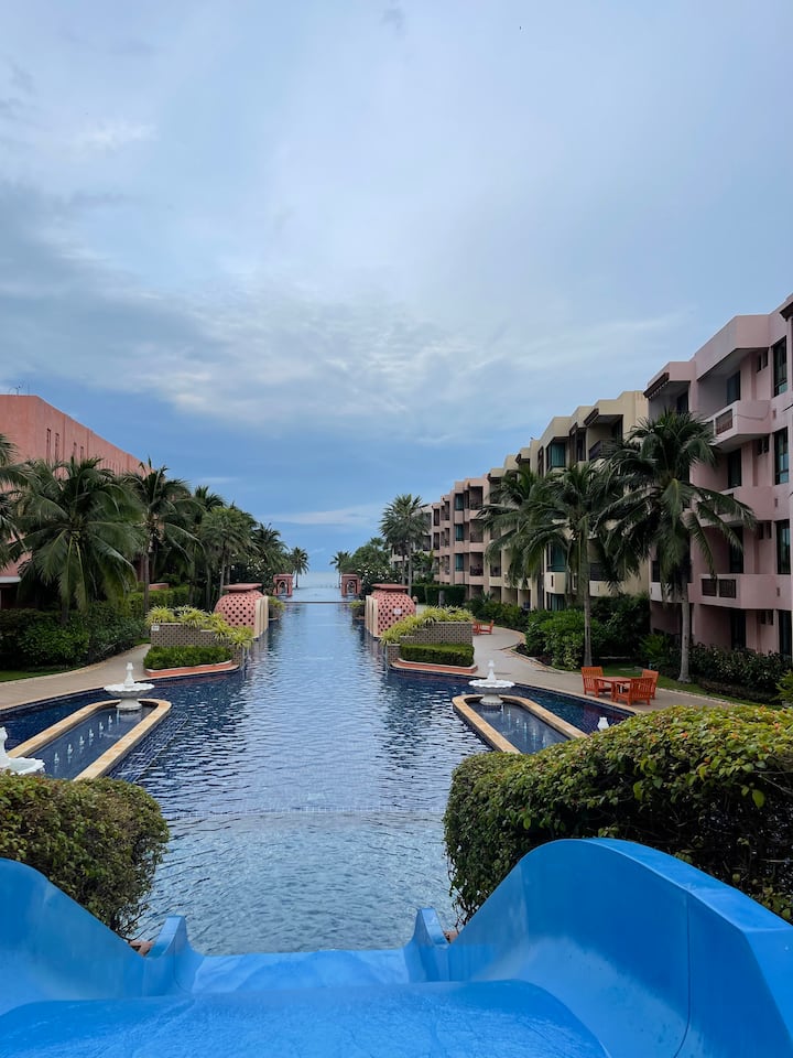 Direct Beach Access, Huge Pool, Relaxation - Hua Hin