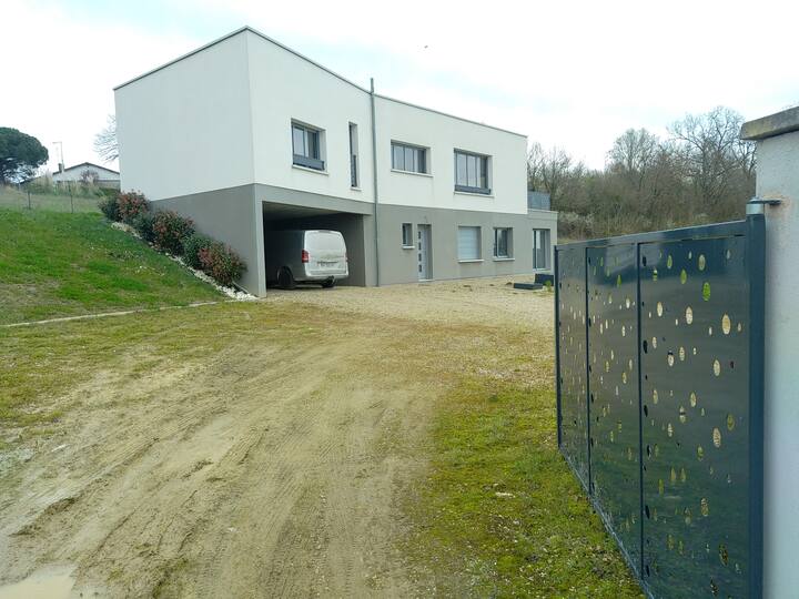 Maison Neuve à La Campagne - Casteljaloux