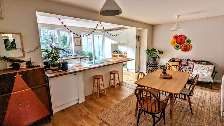 Entire Home In Bristol - Brístol