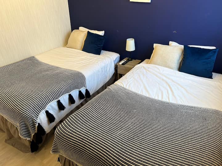 国際通り徒歩1分、築浅アパートの1室、キッチン、洗濯機、乾燥機付 - Okinawa