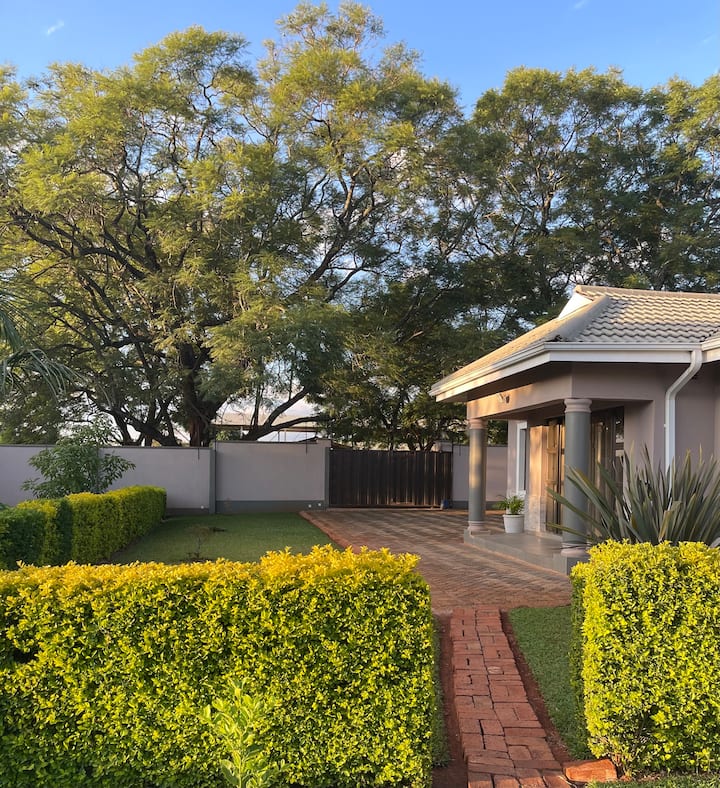 Home In Vainona, Harare - Harare