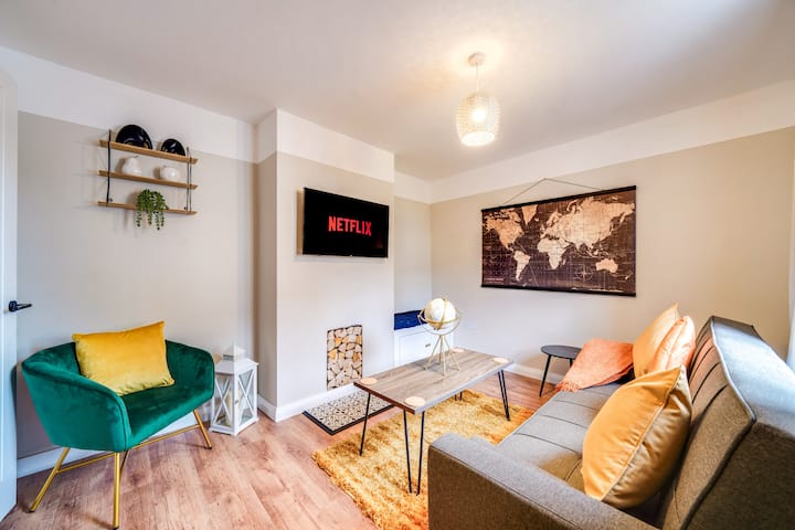 Stylish Victorian House, Close To City Centre - Colchester