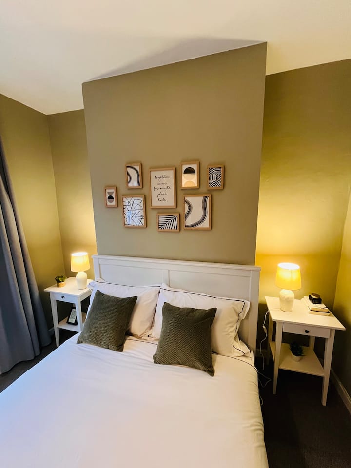Kings Bridge Townhouse Deluxe Room - Belfast