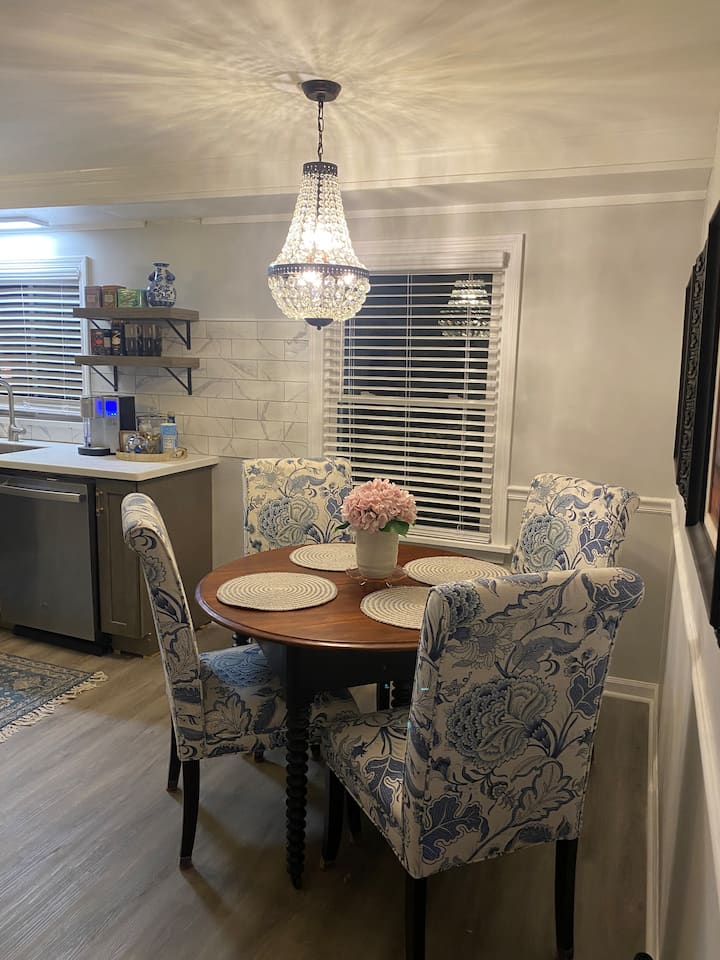 Amazing 2 Bdrm Home Fantastic Area, Close To City. - État de New York