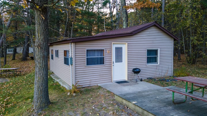 Updated Classic 2 Bedroom Cabin - Crosby, MN