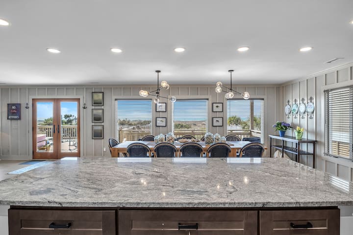 Oceanfront Luxury 6br W/private Beach Walk - Ocean Isle Beach, NC