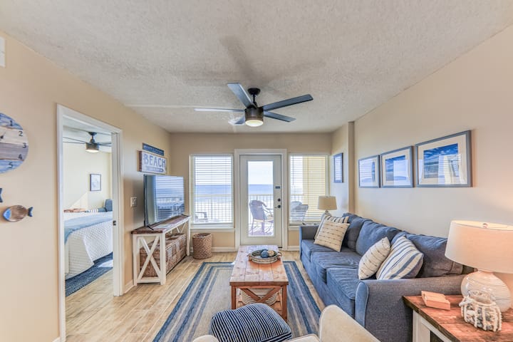 Boardwalk 382, Beachfront Condo, Great Views - Gulf Shores, AL