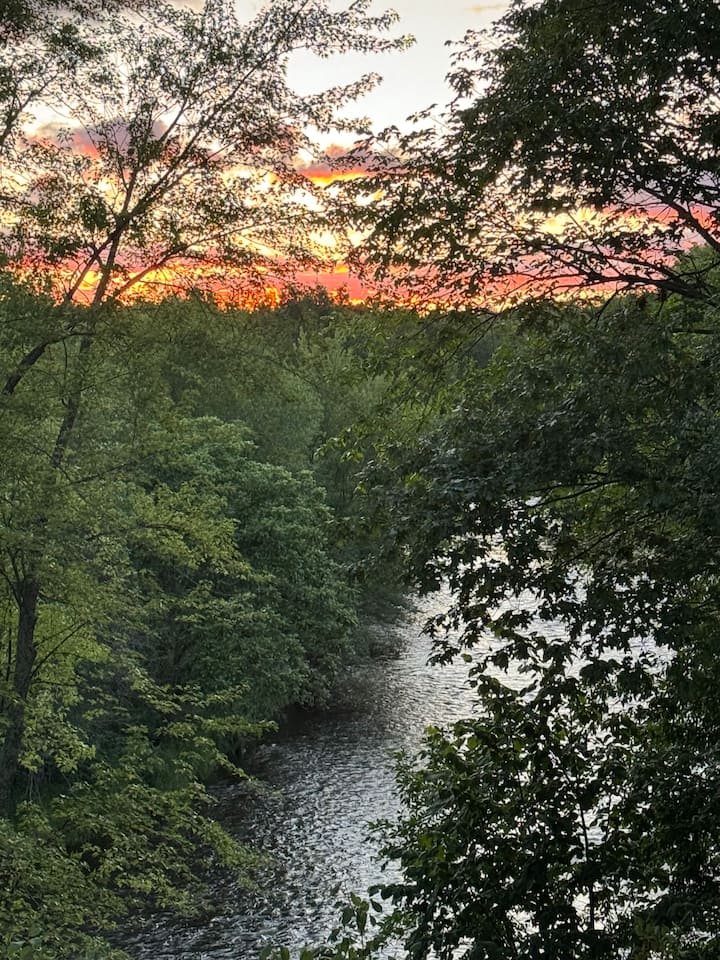 Rum River Log Cabin-rustic/quiet - Minnesota