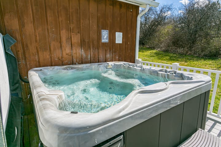 3+n Promo | Hottub+gamerm+firepit | Dogs+ev Ok - Penn Yan, NY