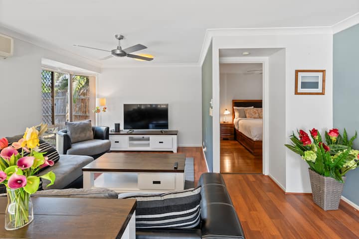 Cozy 3br Family-friendly House @Eight Mile Plains - Brisbane