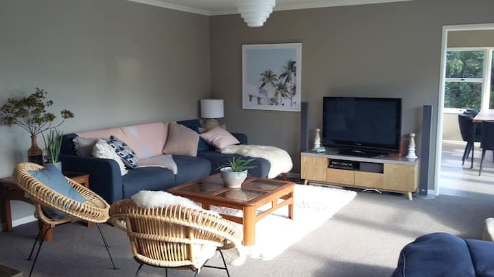 Diamond Harbour Hideaway Flat - Christchurch