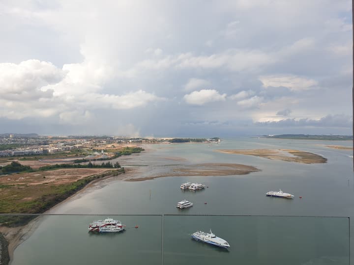 High Floor Sea View 2br Condo - Batam