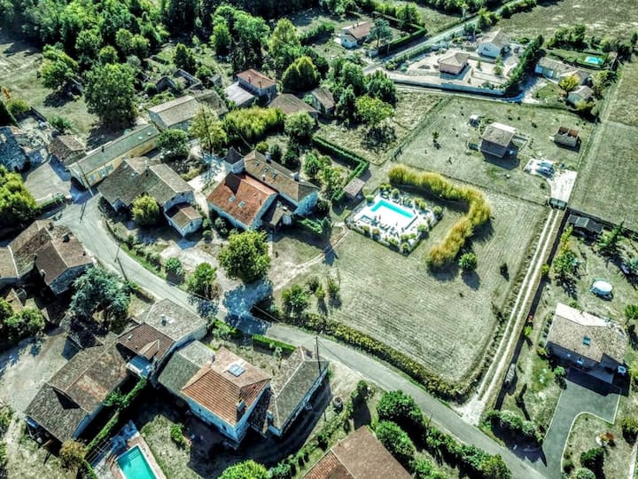 Domaine Entier - Piscine Chauffée, Jardin Fleurit. - Tonneins