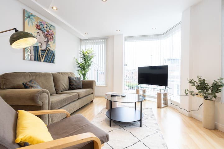 Wilmslow Rd Place 2 Bed Apartment - Stockport