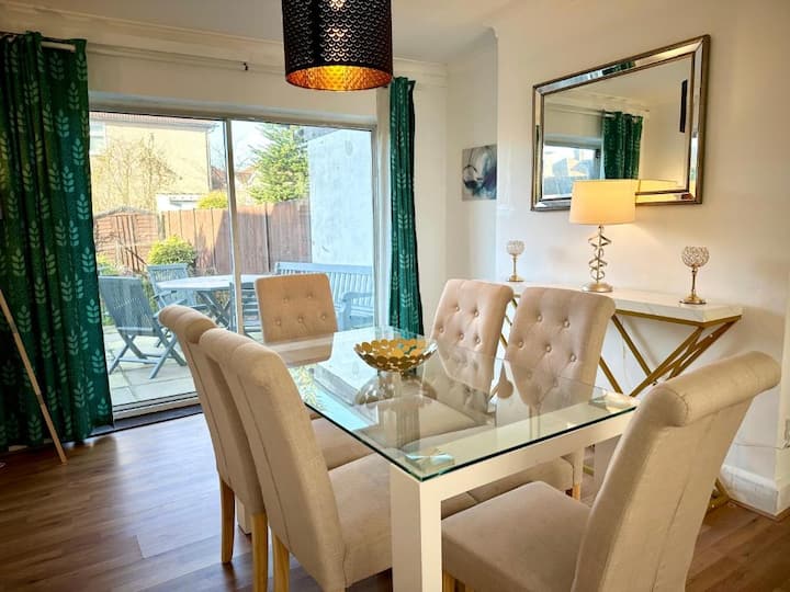 Entire 3-bedroom Family Home Close To Richmond - Kingston upon Thames