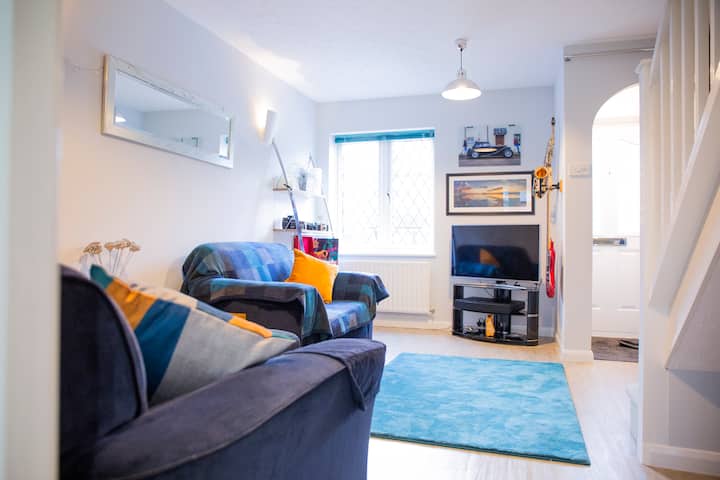 Reeve House | 2-bed | Free Parking & Wi-fi - Royal Leamington Spa