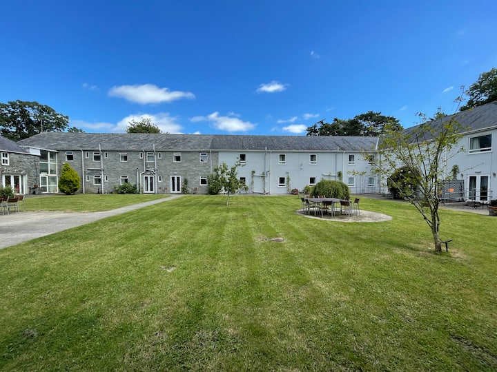 The Bevan Direct. Caernarfon - Llŷn Peninsula