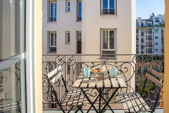 2 Chambres Balcons 10mins Marche Mer & 5mins Gare - Nizza