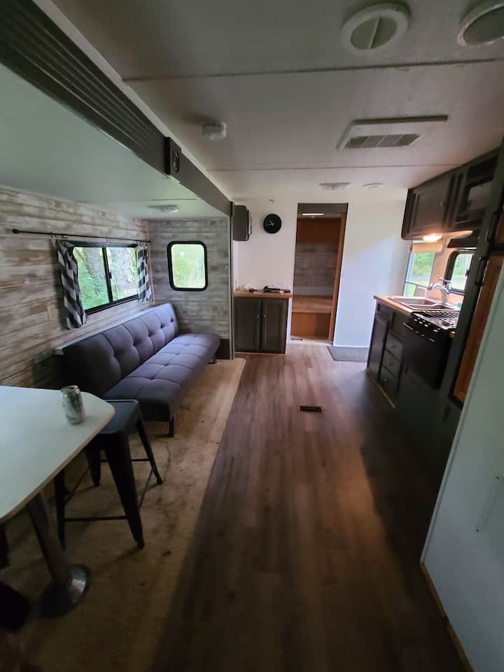 Peaceful And Quiet Woods Retreat - 荷蘭