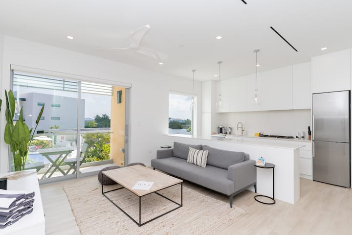 One Canal Point - 1 Bedroom Condo - Cayman Islands