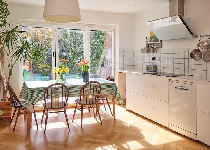 Three Story Family House By Chatsworth Hackney E5 - Greenwich