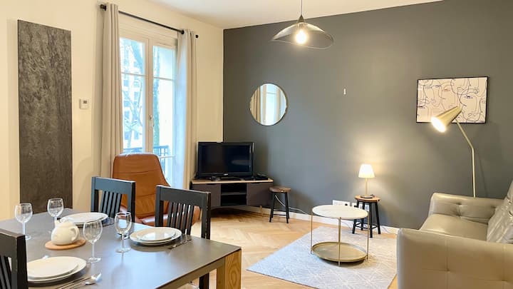 Tour Eiffel : Appartement Luxe - Paris 8e Arrondissement