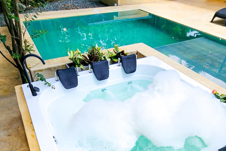 Luxury Villa/swimming Pool/jacuzzy/party Room/ac - Medellín