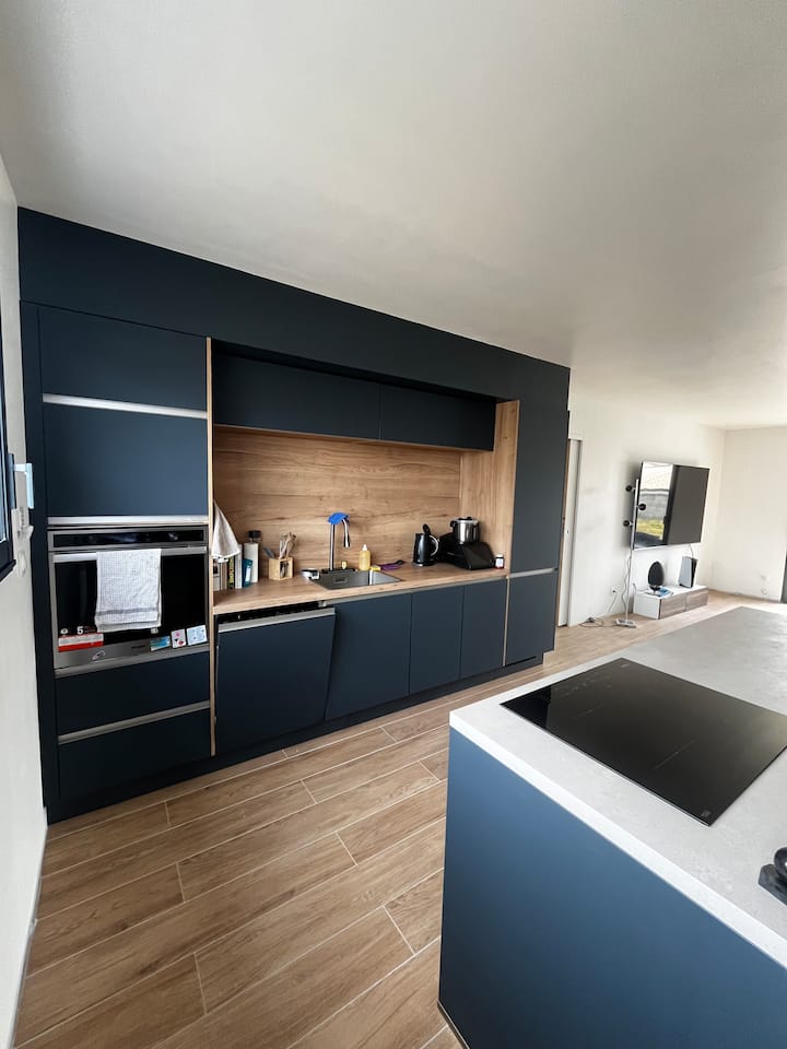 Maison Spacieuse Avec Grande Terrasse Ensoleillée - Vallet