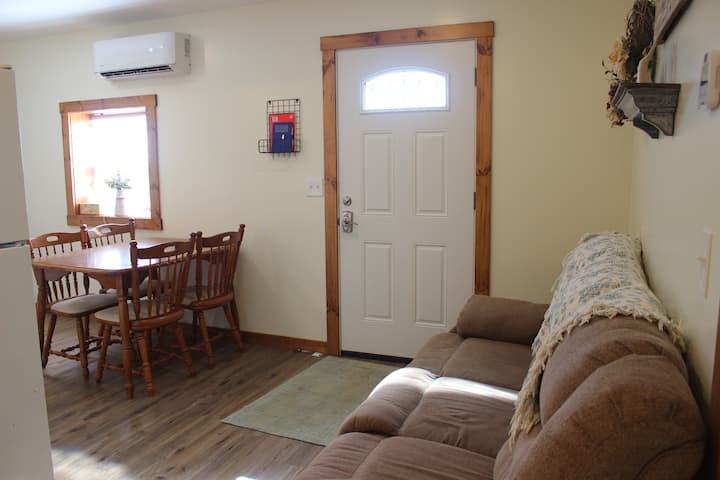 Cozy Nook Apartment - Letchworth State Park, New York