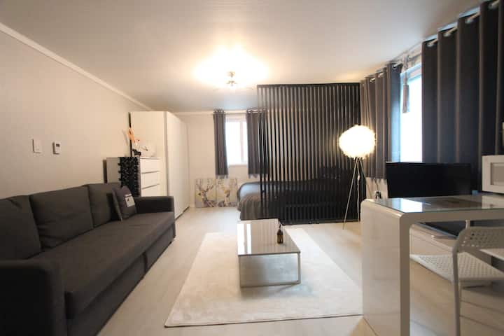 Yeoksam Stn (Line2) Cozy House - Seoul